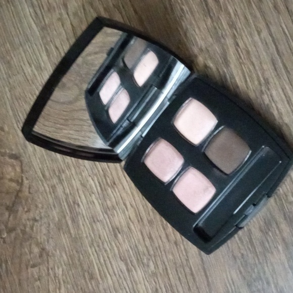 CHANEL | Makeup | Chanel Les 4 Ombres 85 Demure Eyeshadow Pallet | Poshmark